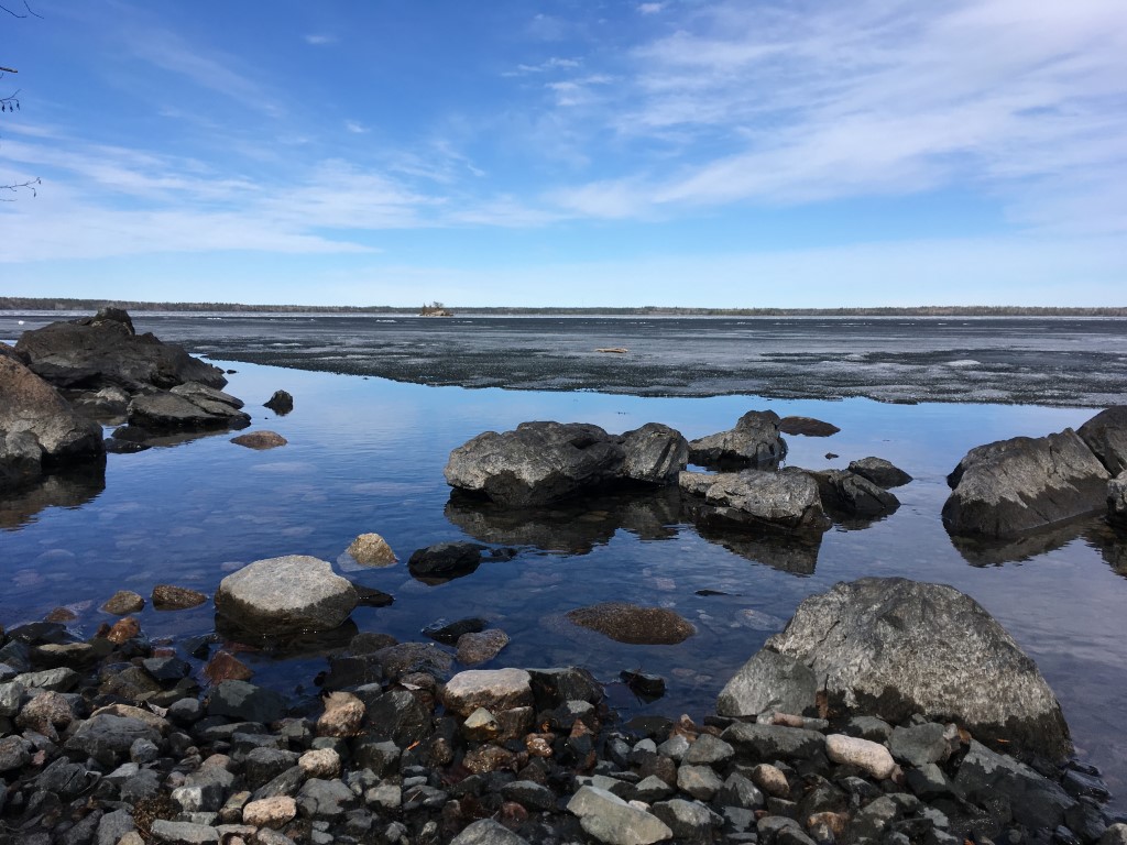 West Hawk Lake – Crescent Beach Cottages | Vacation Cottages | West ...